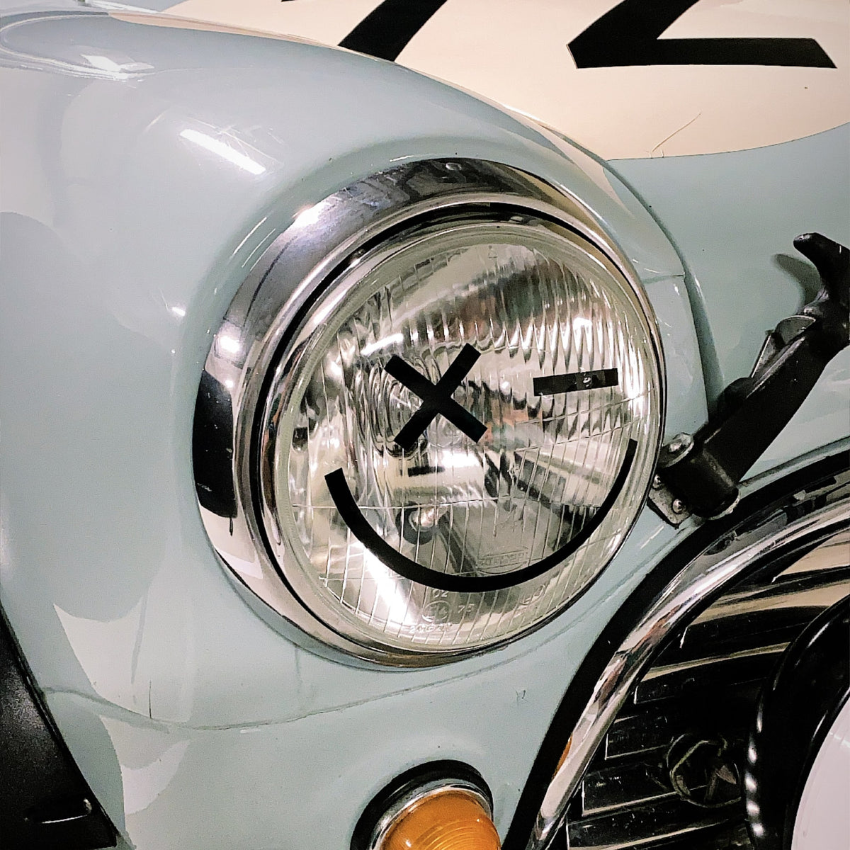 Set of two Racing Decals - Headlight Smiley – RENNBETRIEB